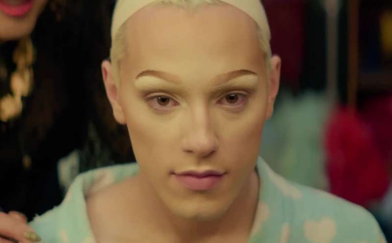 Jamie Behind the Scenes – Info-World-Hub